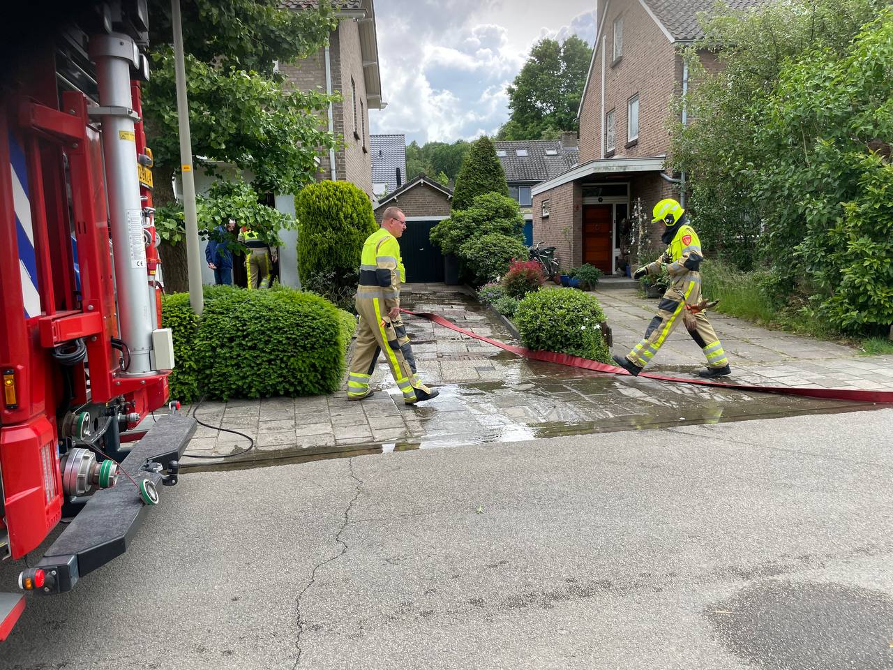 Wateroverlast aan Brederostraat in Beek-Ubbergen